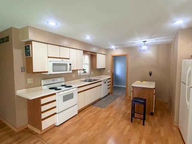 1125 Briarwood Drive