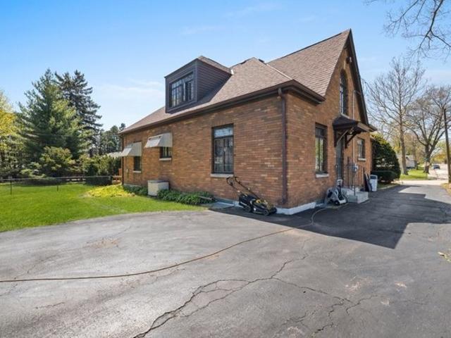 1125 Cedar Ave, Elgin, IL 60120