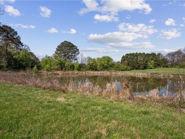 1125 Dews Pond Rd SE, Calhoun, GA 30701
