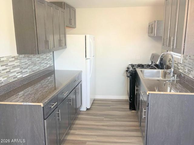1125 E Devonshire Avenue # Apt 1