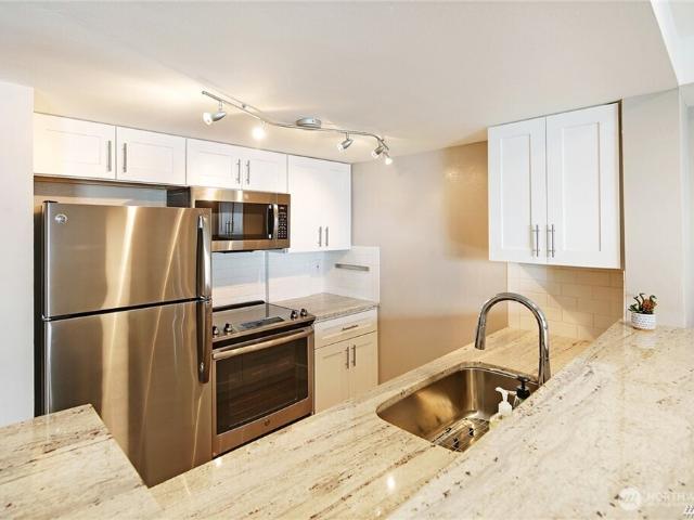 1125 E Olive Street # 101