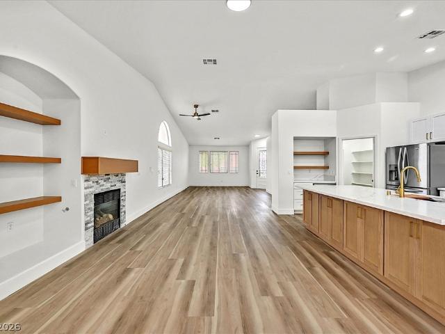 1125 Heaton Ave, Henderson, NV 89052 | MLS #2800