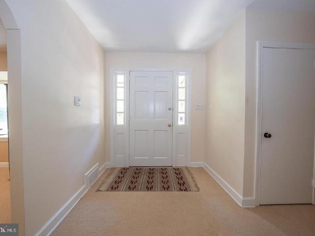 1125 Hillcrest Road
