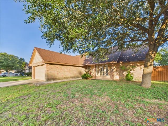 1125 Iris Crescent