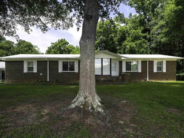 1125 Jackson Dr, Bessemer, AL 35023