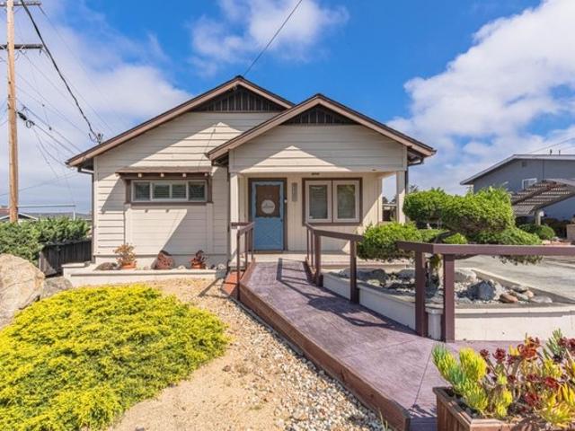 1125 Kimball Ave, Seaside, CA 93955