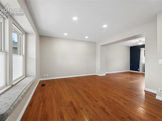 1125 Popes Valley Drive