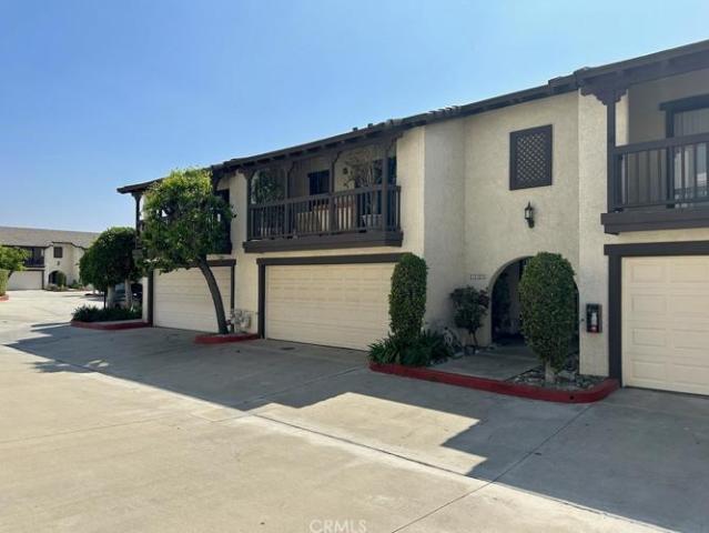1125 Strawberry Ln, Glendora, CA 91740