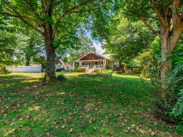 1125 S Crest Road