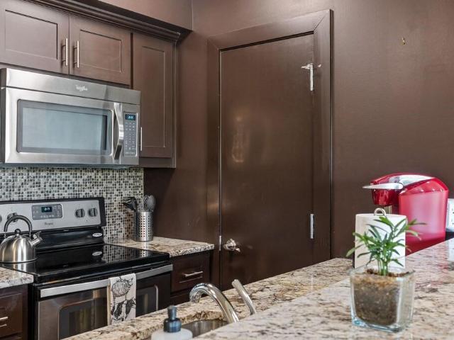 1125 S Jennings Ave, Unit 203, Fort Worth, TX 76104 | MLS #21226