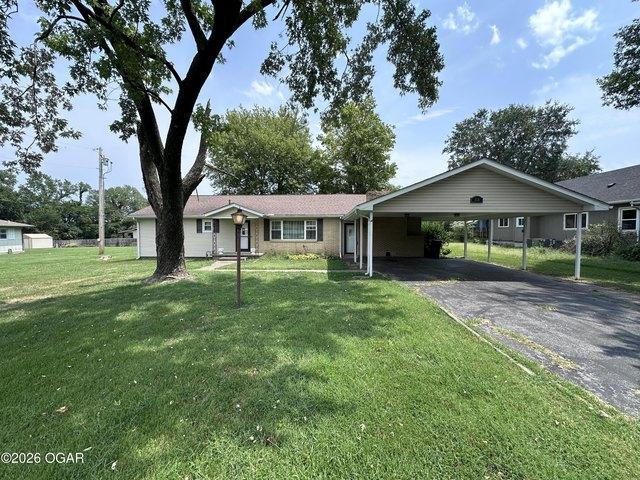 1125 S Oronogo St, Webb City, MO 64870