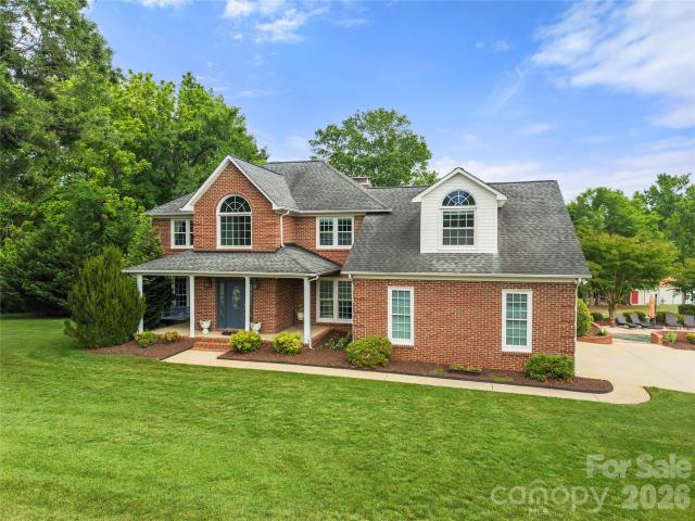1125 Saddle Drive