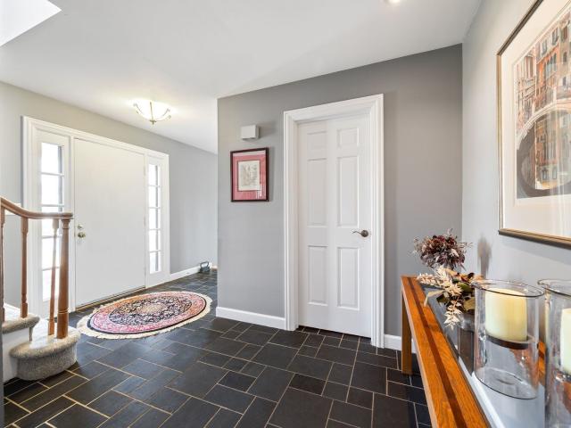 1125 W Skylark Drive, Palatine, US, IL