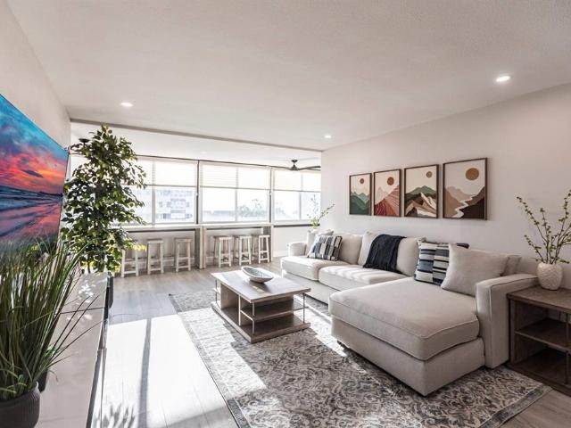 1125 W Peppertree Dr, Unit 402, Sarasota, FL 34242 | MLS #TB8465 | Compass