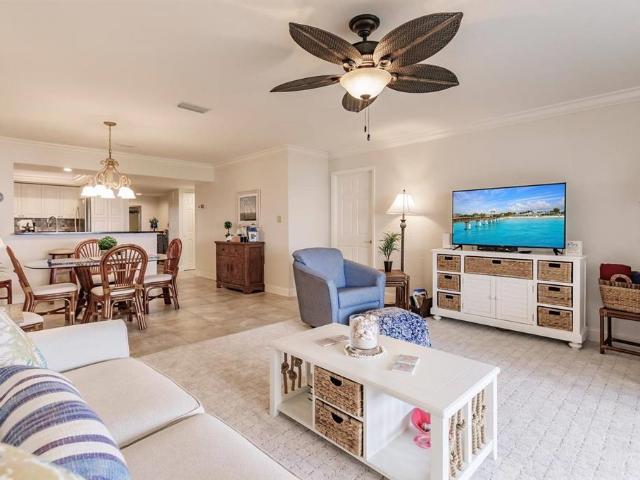 1125 W Peppertree Dr, Unit 605, Sarasota, FL 34242 | MLS #TB8466