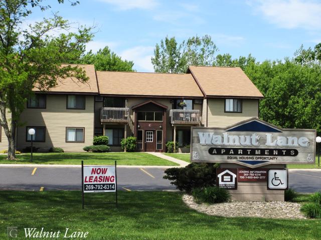 1125 144th Ave, 2 beds, 1 full bath
