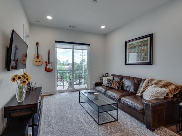 1125 10th Ave N Apt 210, Nashville, TN 37208