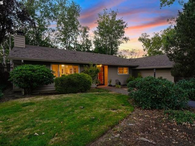 11263 SW Springwood Dr, Portland, OR 97223