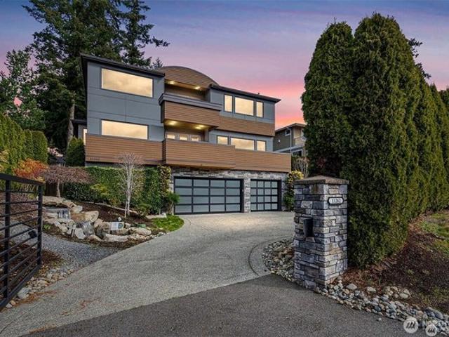11262 SE 34th St, Bellevue, WA 98004