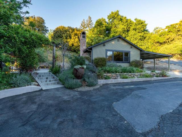 11265 Canyon Drive