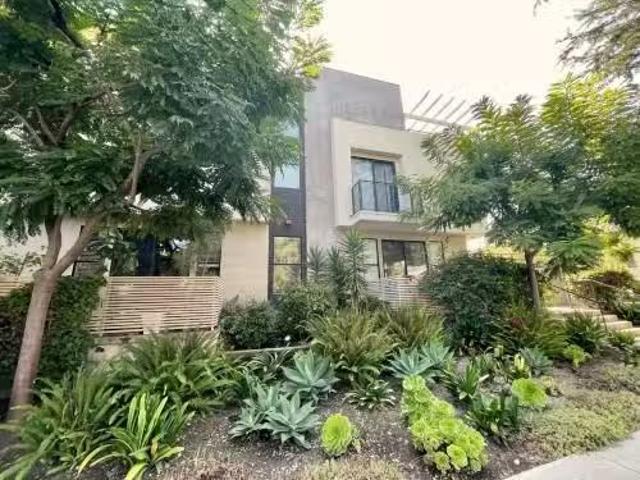 11269672 1226 23rd St #2