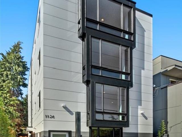 1126 N 90th St, Seattle, WA 98103