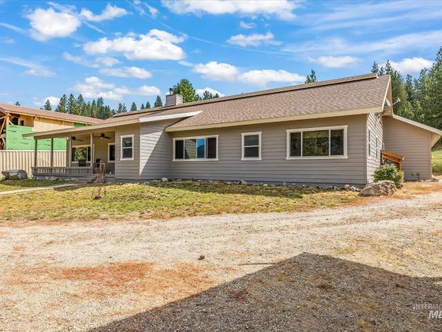 1126 Banks Lowman