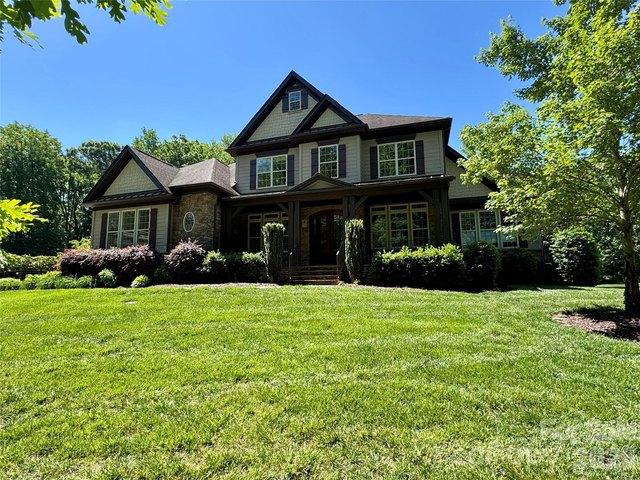 1126 Bromley Dr, Matthews, NC 28104