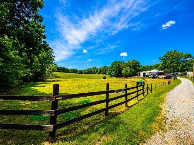 1126 Cedar Creek Rd