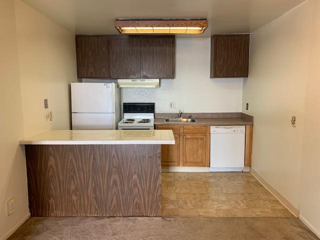 1126 Cherry Avenue 106