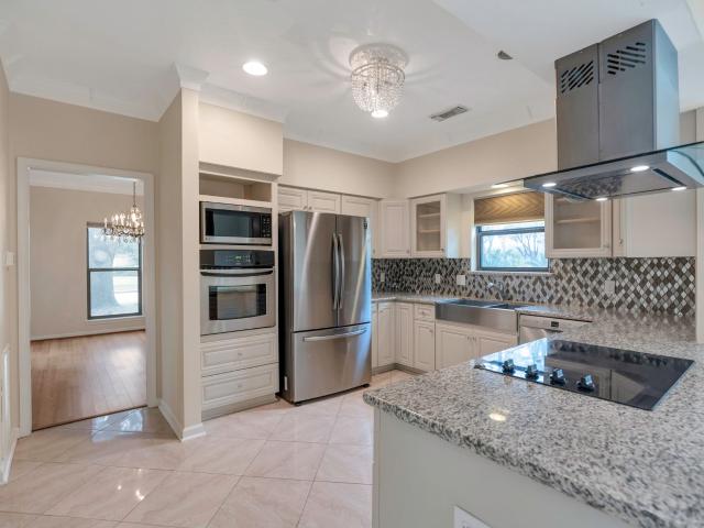 1126 Crossroads Dr, Houston, TX 77079 | MLS #56192