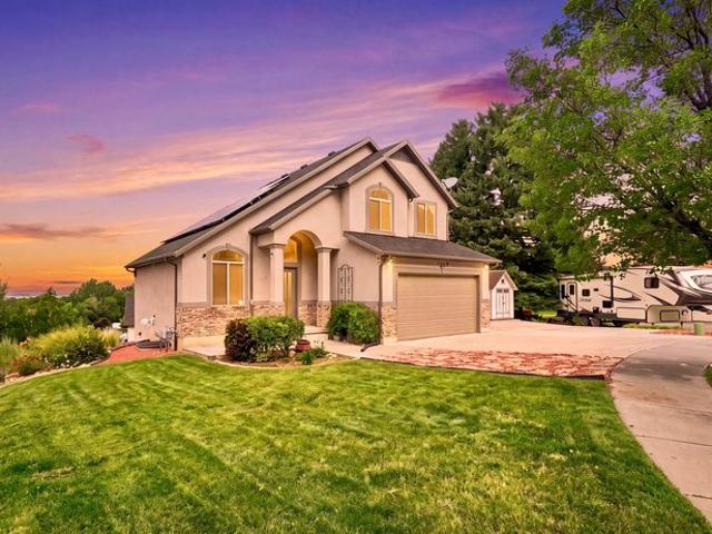 1126 E Benchview Dr, Ogden, UT 84404