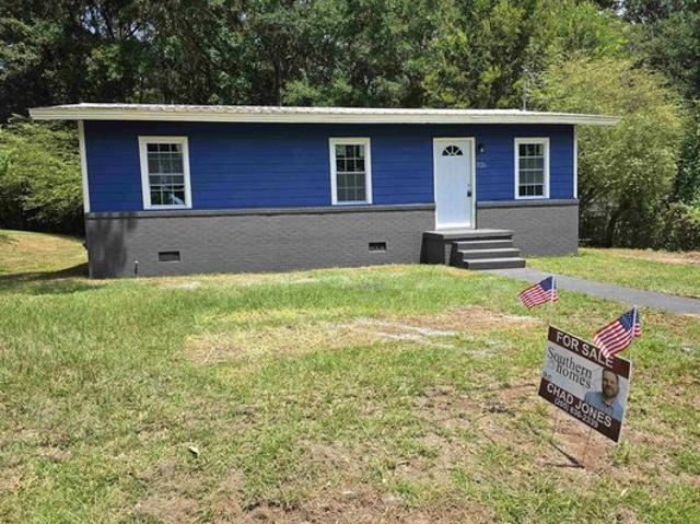 1126 Foster Cir, Valley, AL 36854