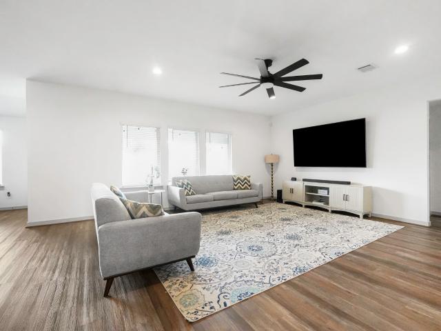 1126 Hyde Lake Lane