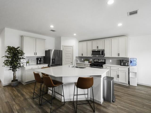 1126 Hyde Lake Ln, Missouri City, TX 77459