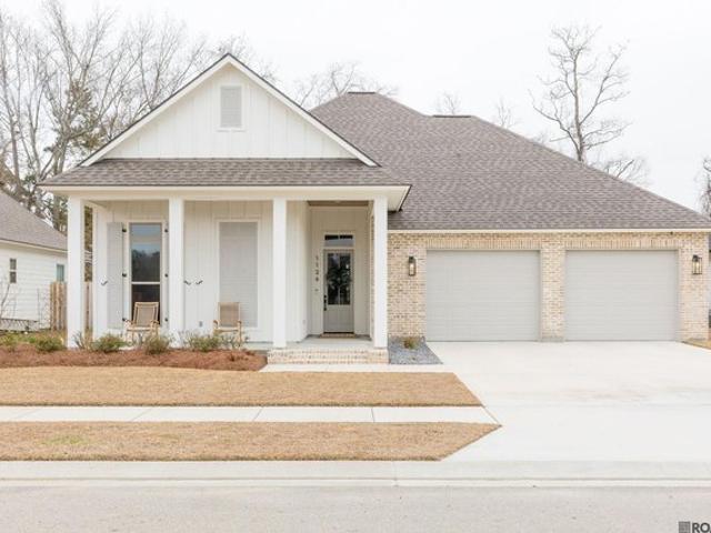 1126 Ivy Ct, Denham Springs, LA 70726