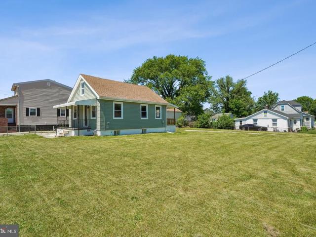 1126 Ingleside