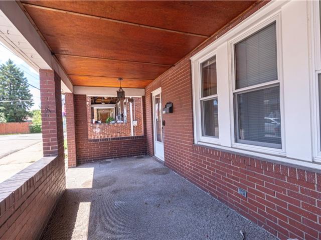 1126 Karl Ave