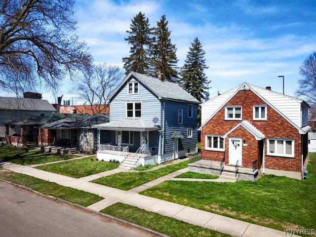 1126 La Salle Avenue