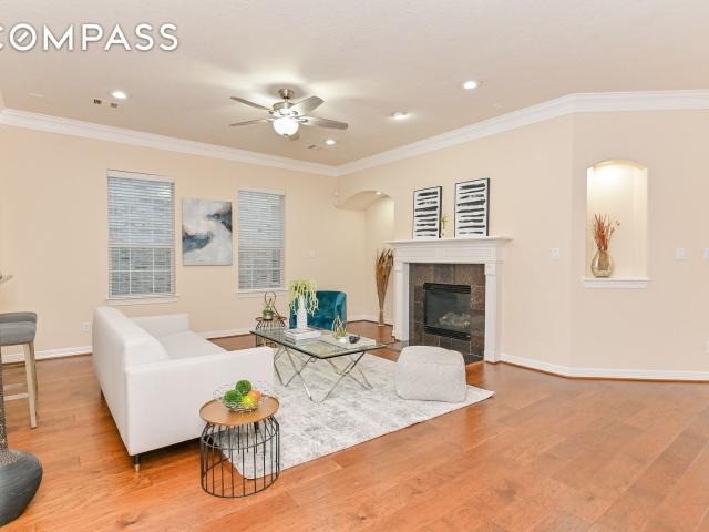 1126 Sopris Dr, Houston, TX