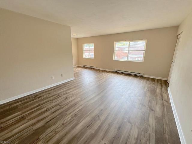 1126 Sparrow RD # 12