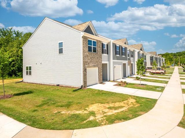 1126 Tofino Dr, Durham, NC 27704