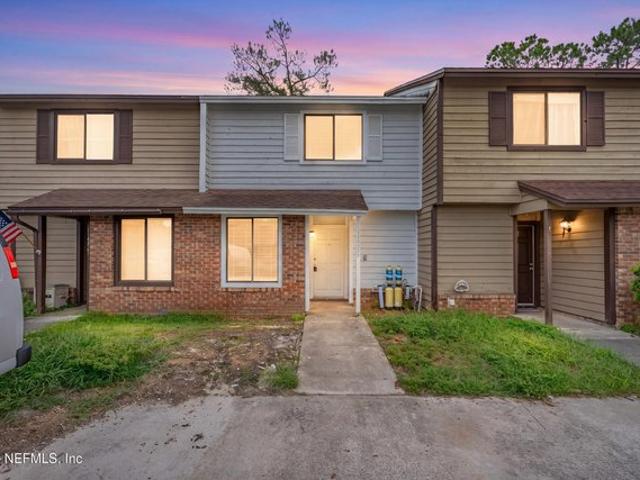 11277 Windtree Dr E, Jacksonville, FL 32257