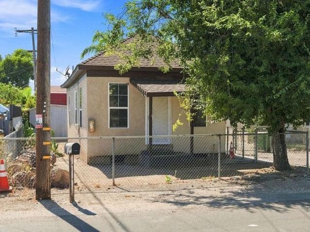 1127 N F St, Stockton, CA 95205