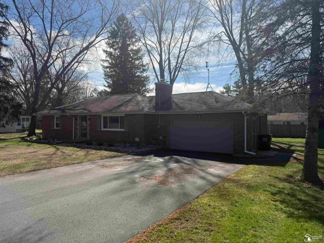 1127 Oakmont Drive