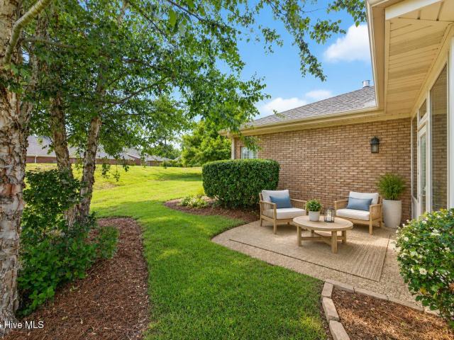 1127 Avebury Court