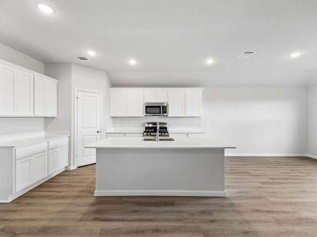 1127 Angus Lane