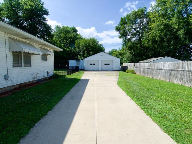 1127 Bacon Street