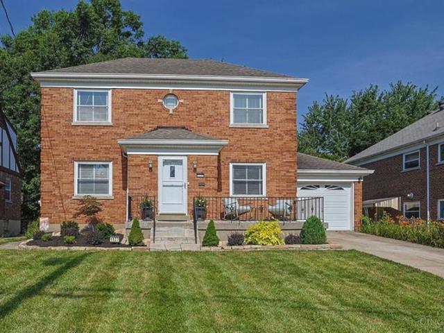 1127 Betty Ln, Delhi Township, OH 45238