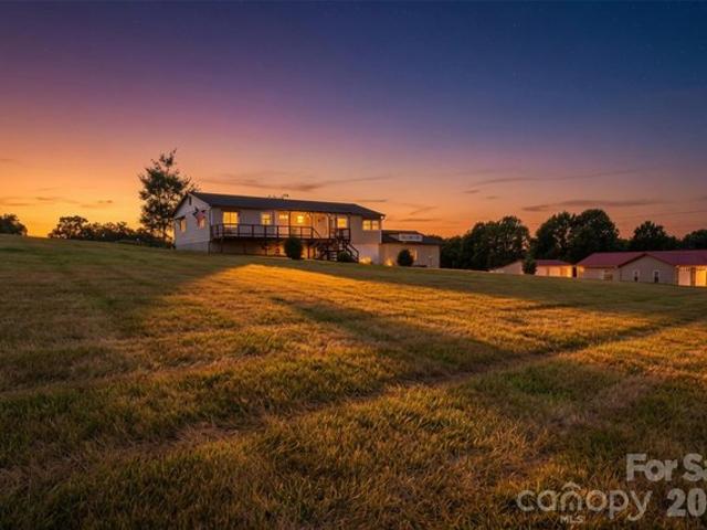 1127 Black Oak Ridge Rd, Taylorsville, NC 28681